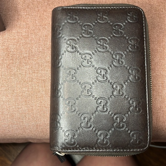 Gucci | Bags | Gucci Guccisima Zippy Chocolate Brownblack Leather ...